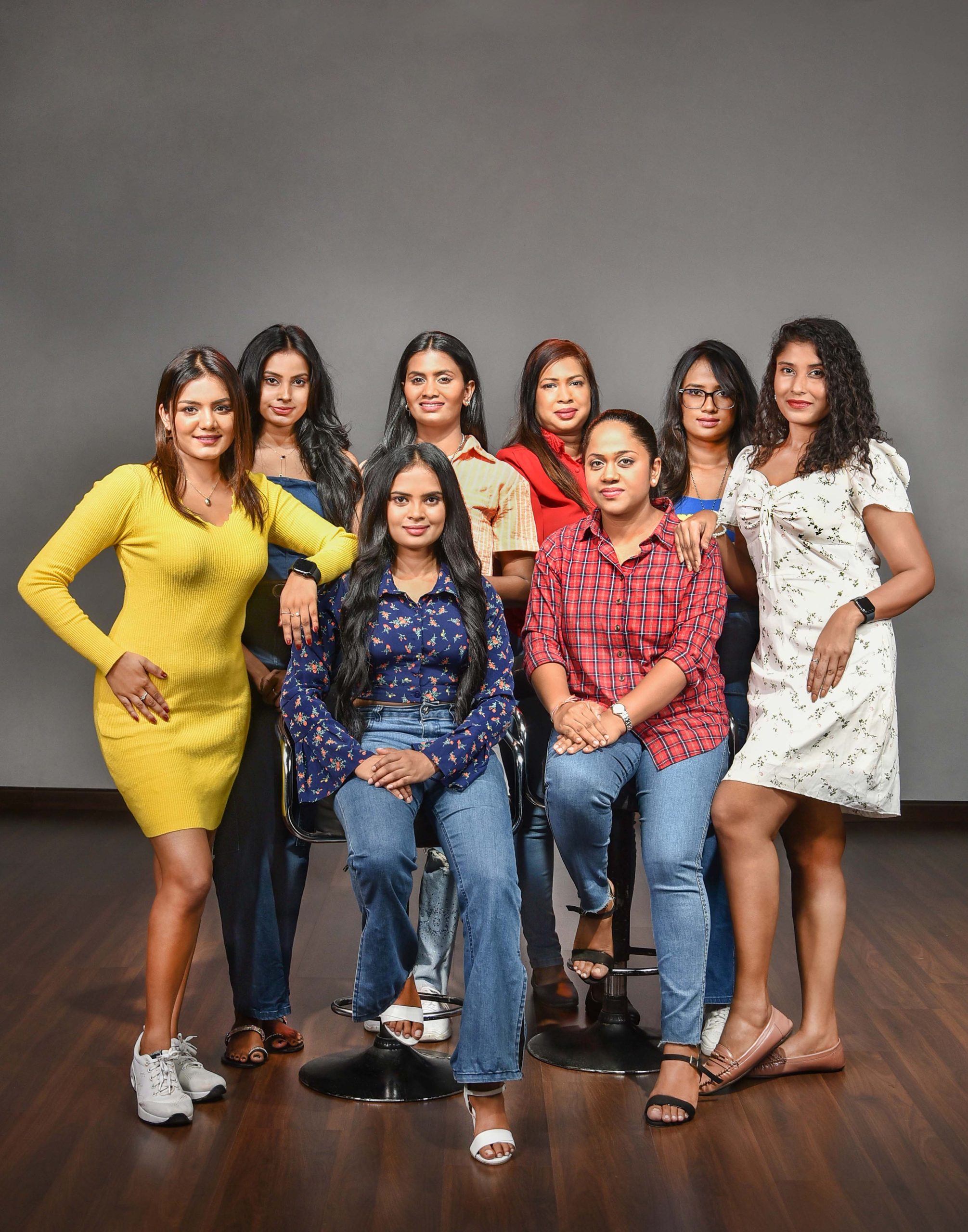 “අපේ ආදරේට අවුරුදු 15යි” - FM Derana 15th Anniversary ⋆ ධරණී